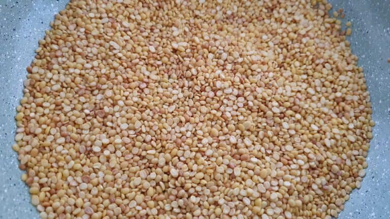 Nei urundai | pasiparippu ladoo – Mildly Indian