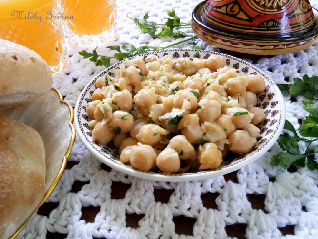 Hummus Balila -Rustic chickpea salad – Mildly Indian