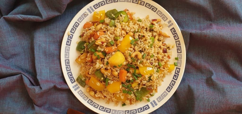 Thai pineapple fried rice – khao pad sapparod – Mildly Indian