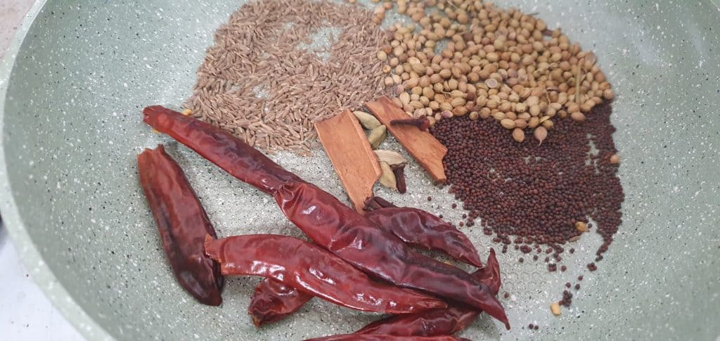 Vegetable Vindaloo – Mildly Indian