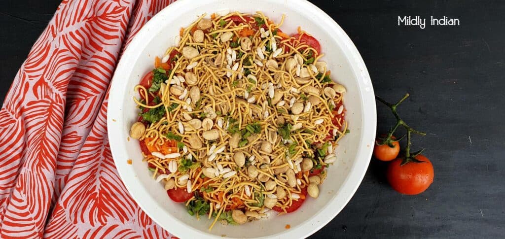 Tomato slice chaat. – Mildly Indian