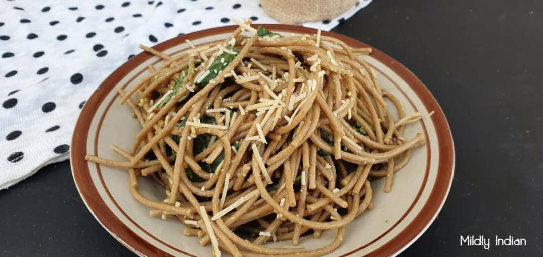 Avocado and vegemite pasta – Mildly Indian