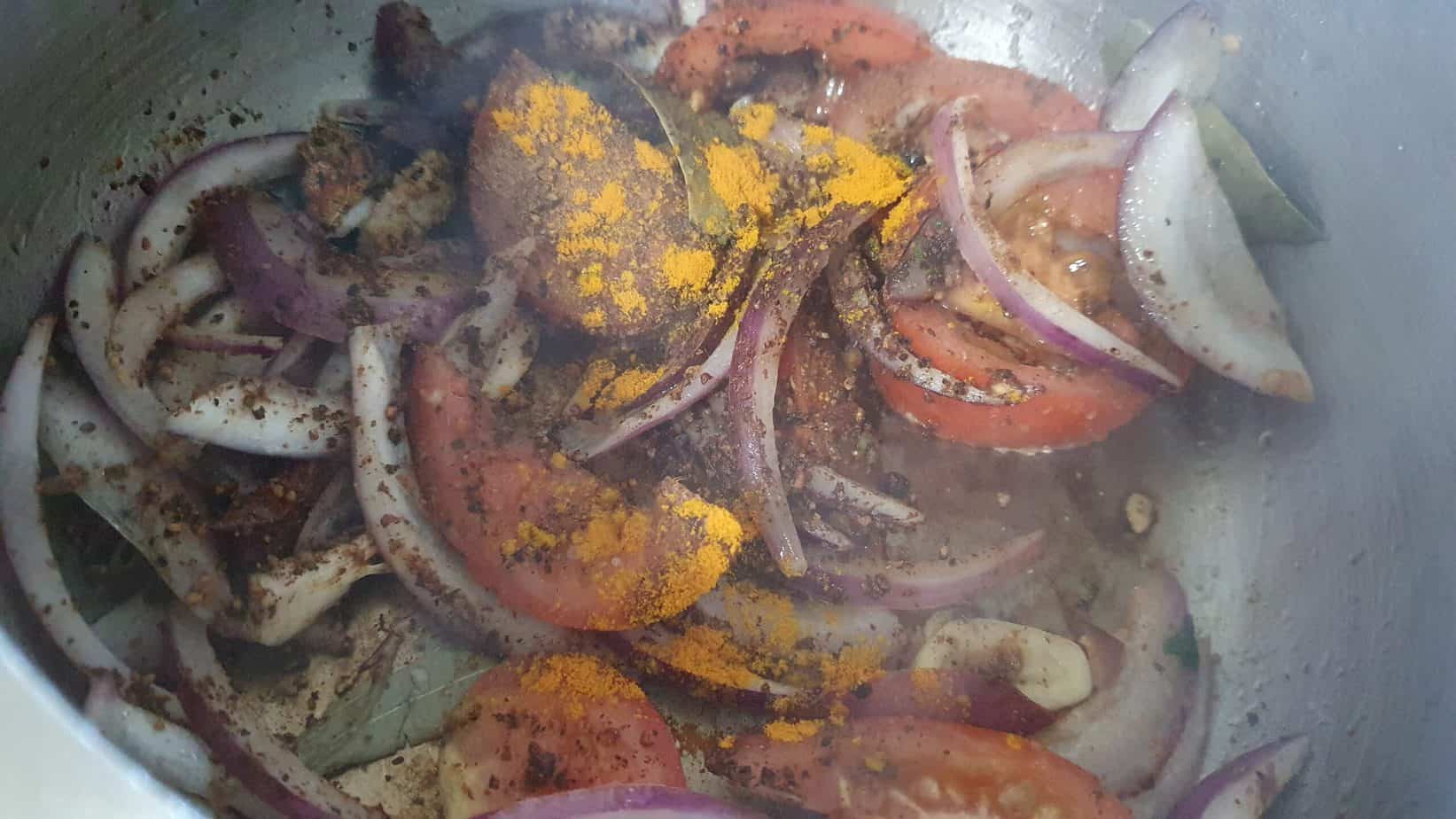 Kalan biryani – South Indian, one-pot mushroom biryani – Mildly Indian