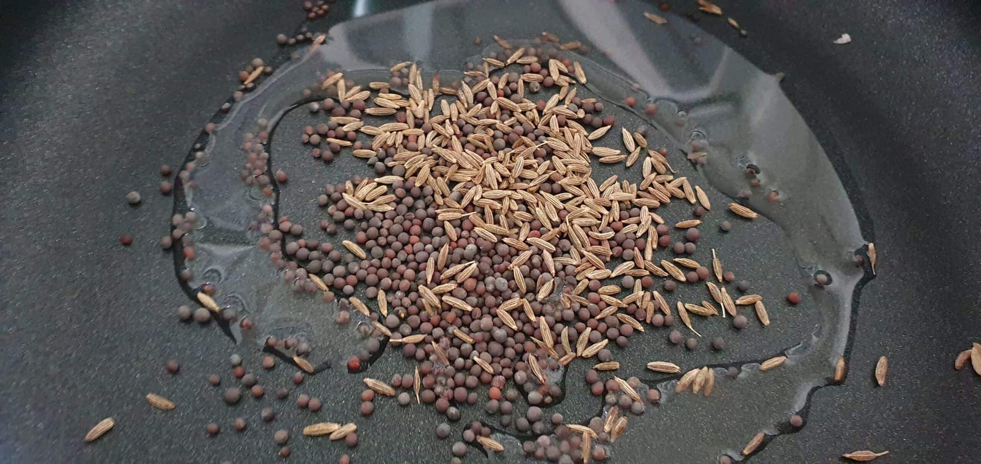 Leftover roti chivda – Vaghareli rotli – Mildly Indian