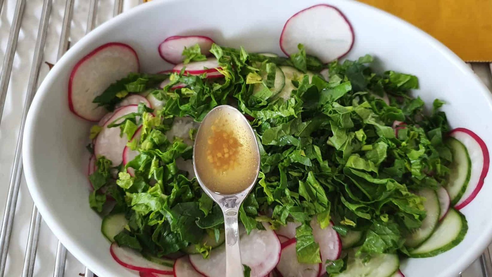 Spinach, radish and cucumber salad. – Mildly Indian