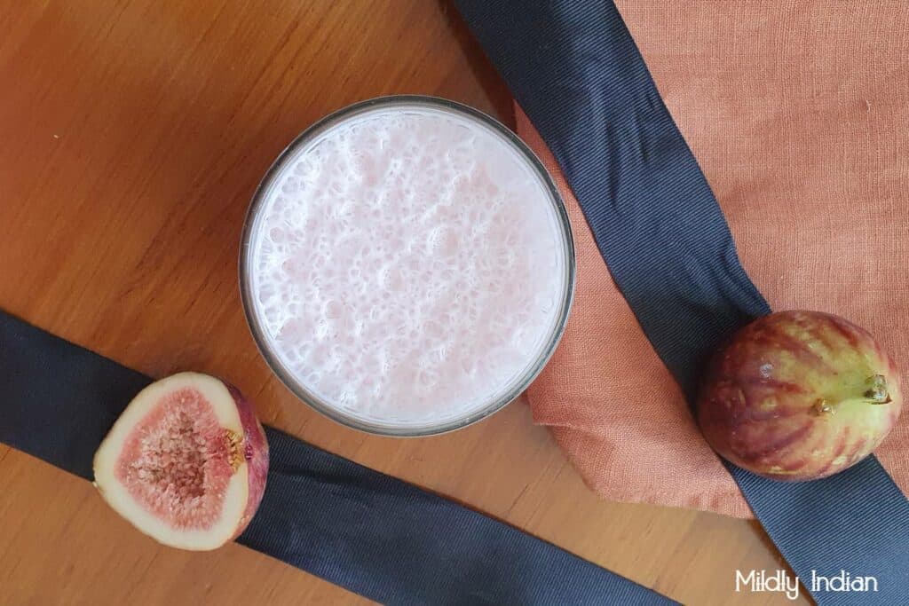 Fresh fig milkshake – Mildly Indian