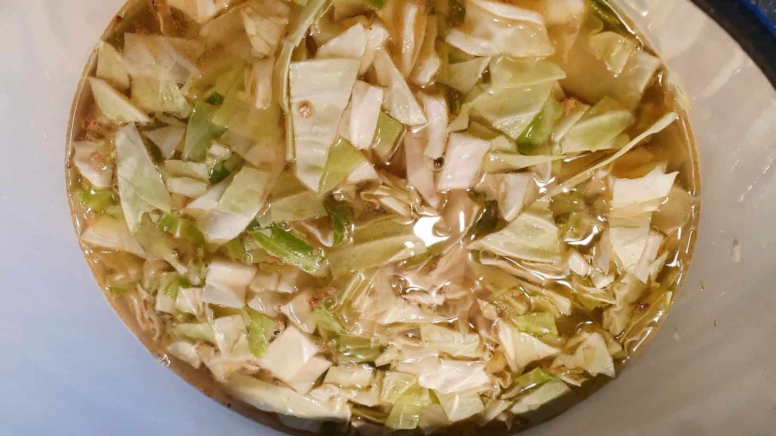 Easy coconut cabbage soup – Mildly Indian