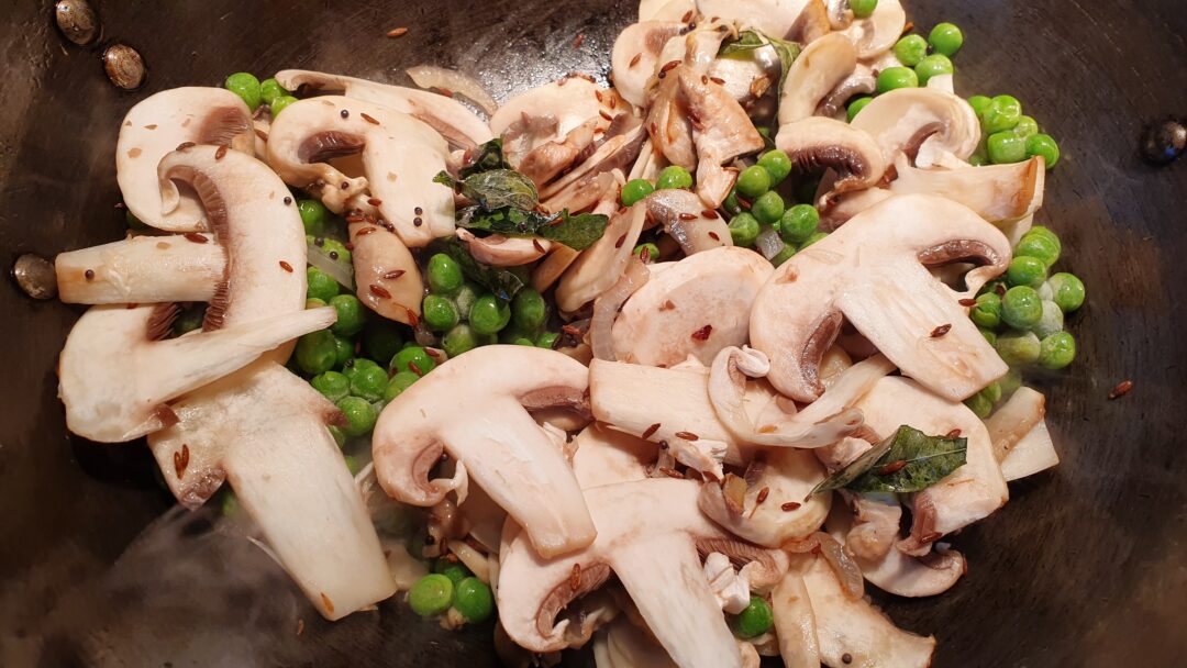 Kumbh mattar poha | mushroom poha with peas – Mildly Indian