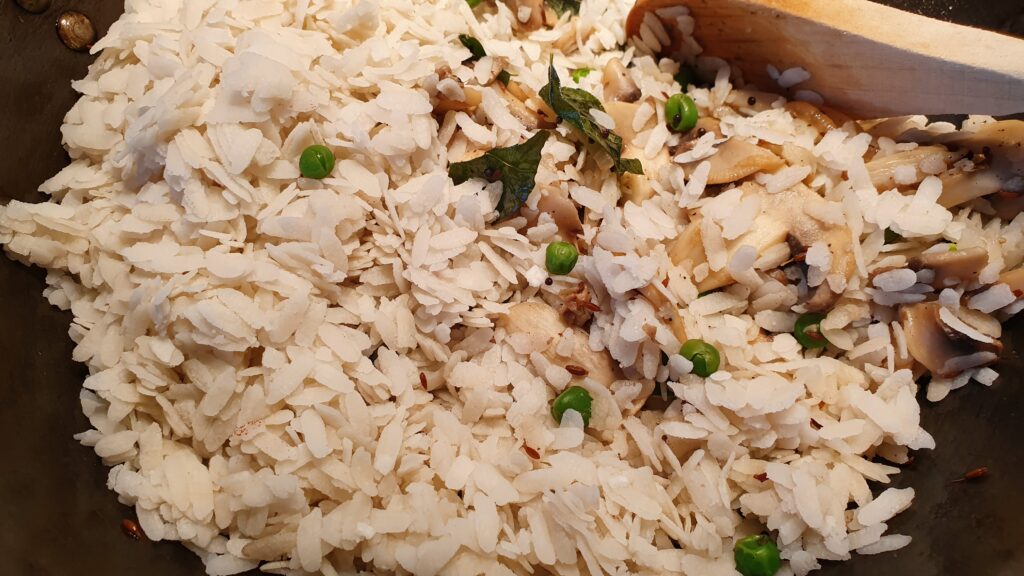 Kumbh mattar poha | mushroom poha with peas – Mildly Indian