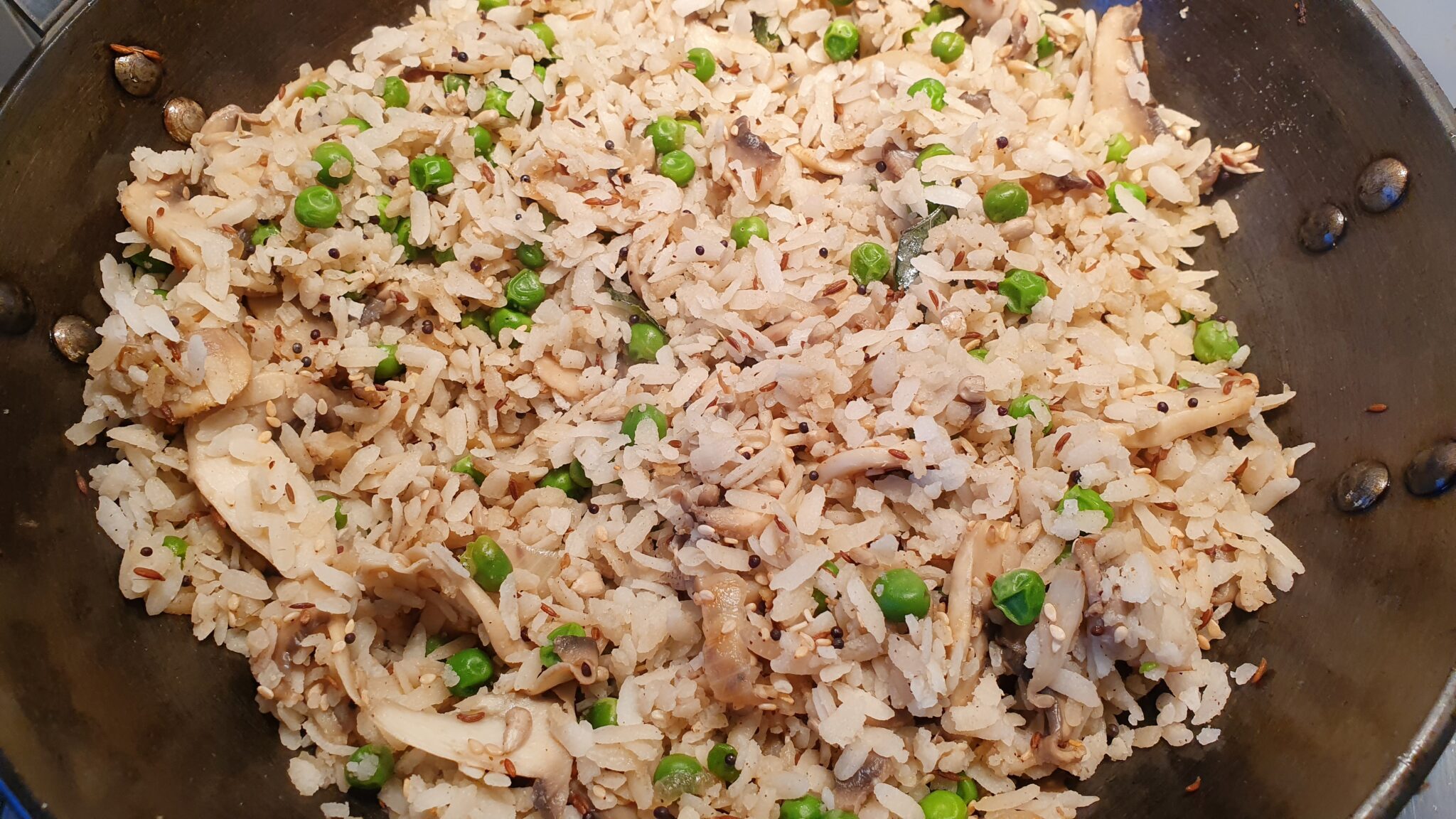 Kumbh mattar poha | mushroom poha with peas – Mildly Indian