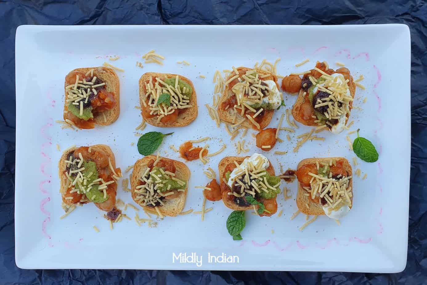 Bread chole chaat – Mildly Indian