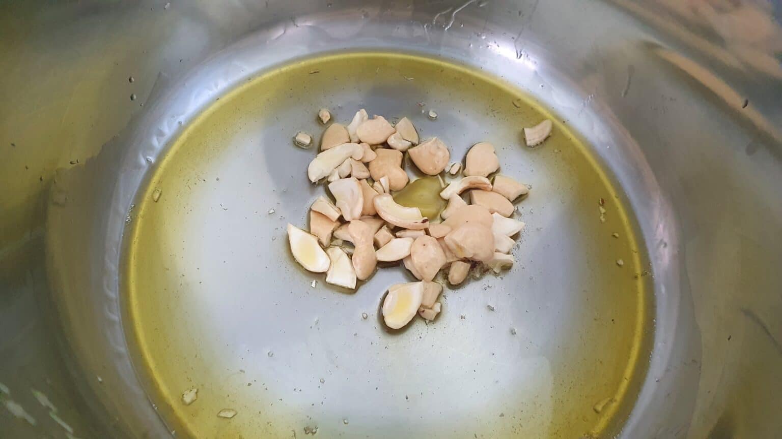 Aval kesari | Poha sheera – Mildly Indian