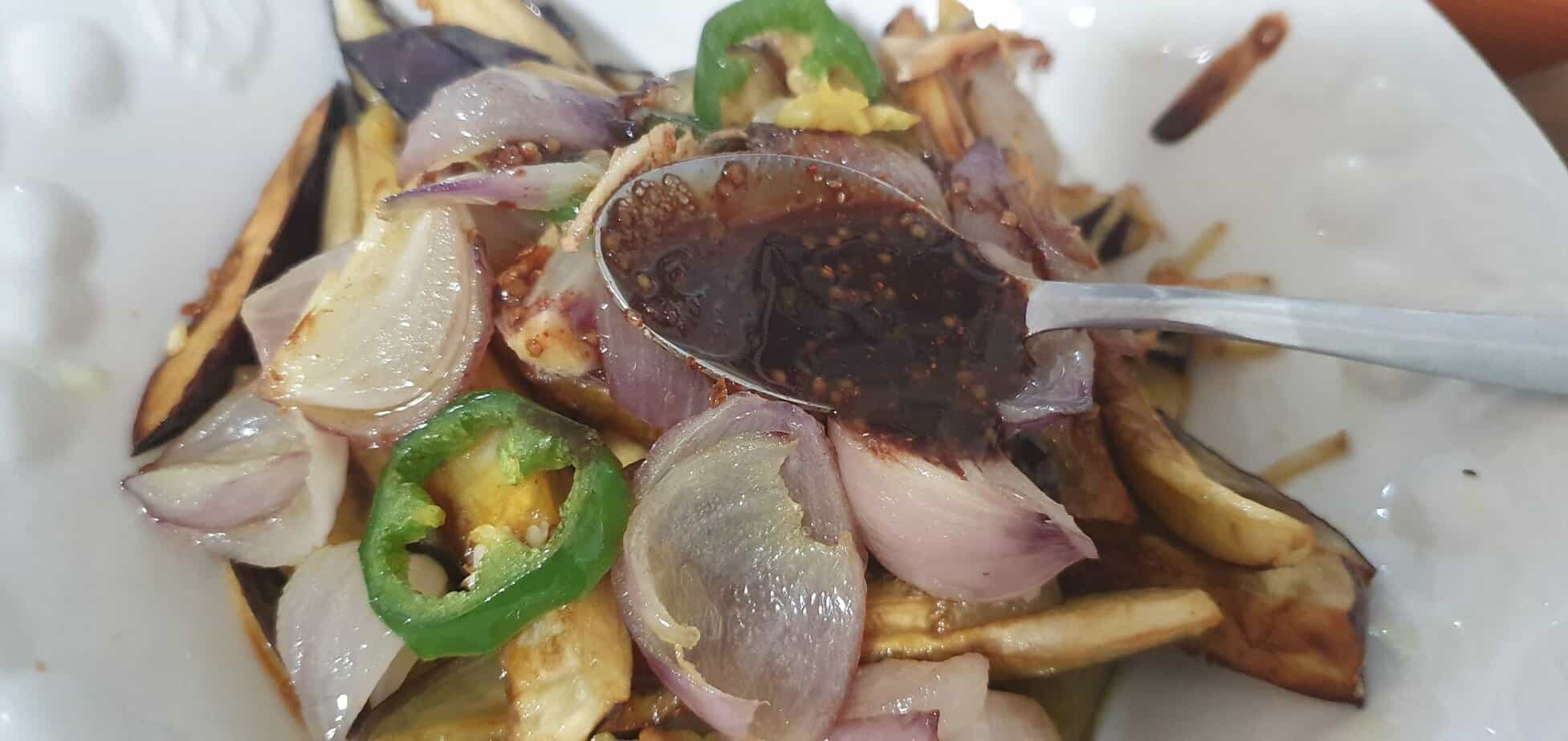 Wambatu moju | Srilankan brinjal pickle – Mildly Indian