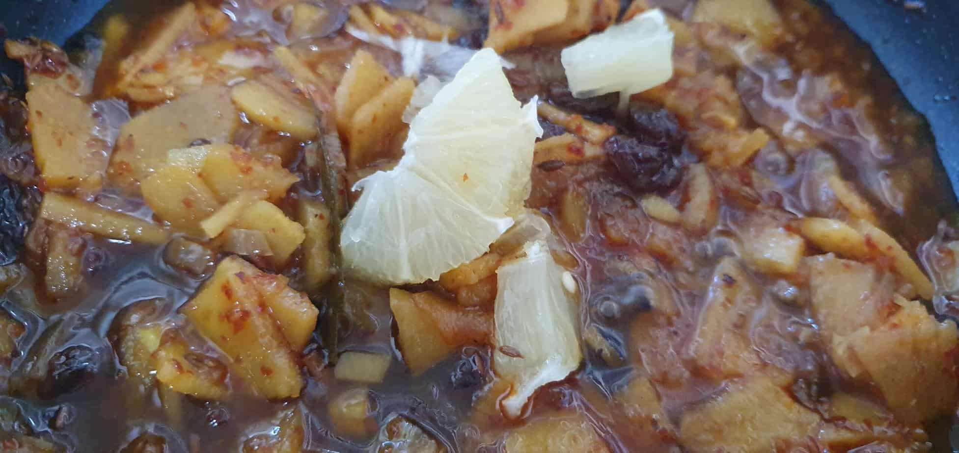 Raisin and quince chutney – Mildly Indian