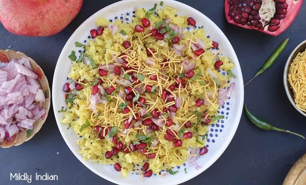 Khatta meeta indori poha – Mildly Indian