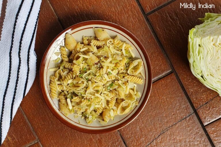 Savory cabbage pasta – Mildly Indian